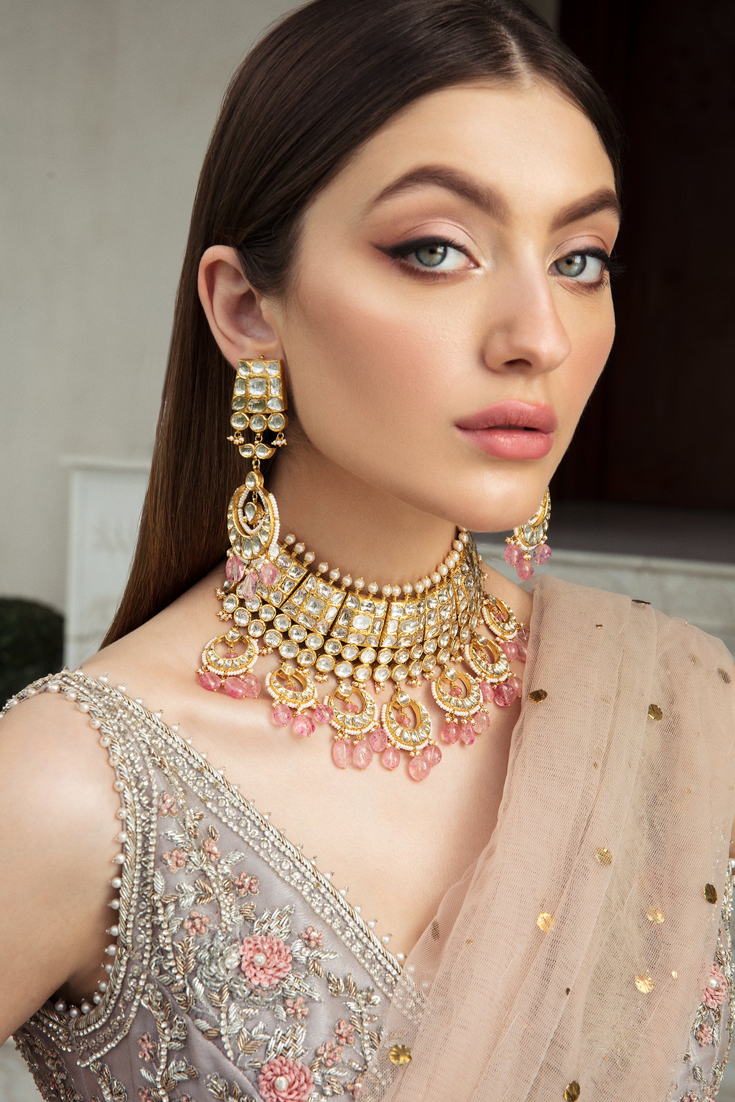 Neha-Rajpoot – Haroon Sharif Jewellers